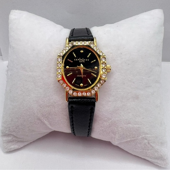 La Express | Accessories | Vintage La Express Quartz Watch Gold Tone ...